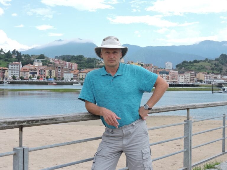 Dr. Slav Gratchev – Department of Modern Languages